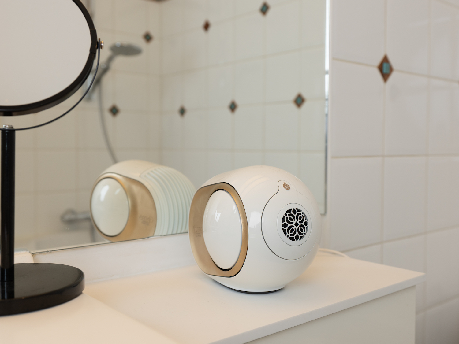 Devialet Phantom II 98 dB Opéra de Paris Speaker review: Nearly ...